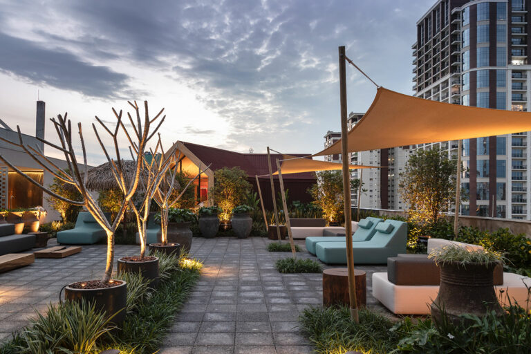 Rooftop: o que é quais vantagens de morar em um