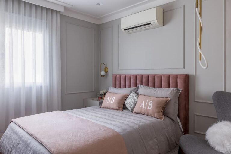 Boiserie: o que é e como usar na decoração - Portal Loft