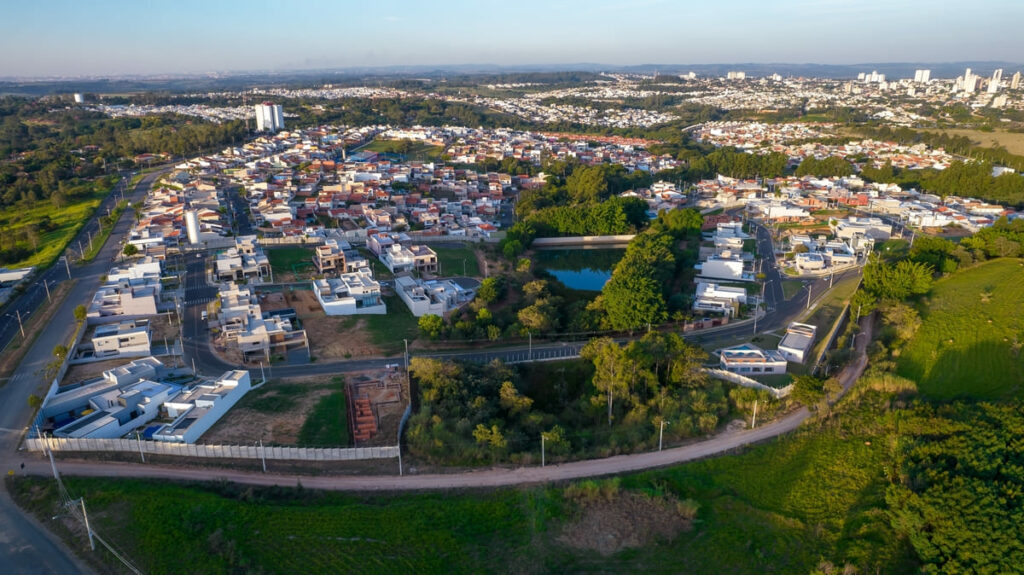 Apartamento térreo: vantagens e desvantagens de morar nesse andar