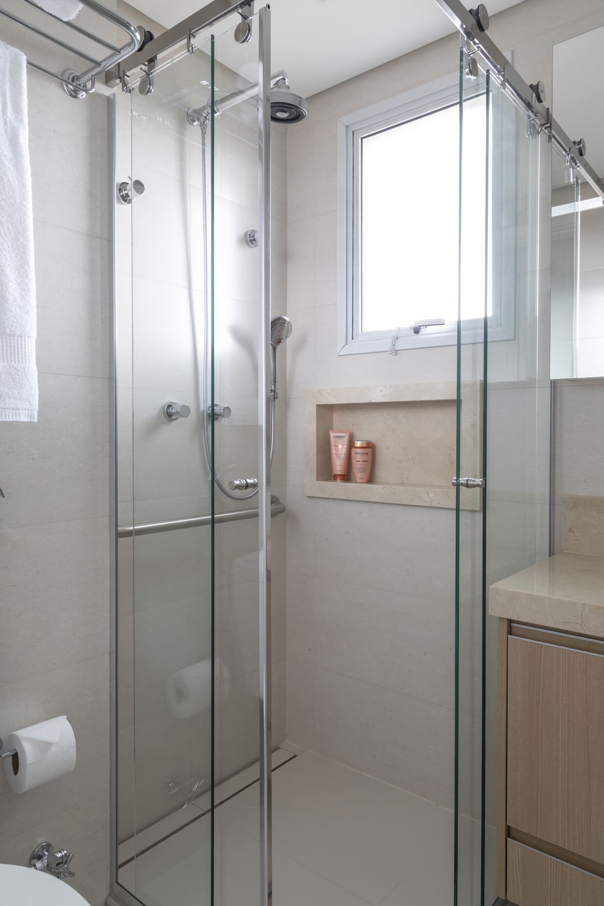 Ralo oculto: O que é, modelos e como usar no banheiro - Portal Loft