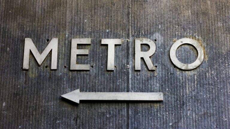 Linhas de metrô de SP: guia completo sobre as estações - Portal Loft