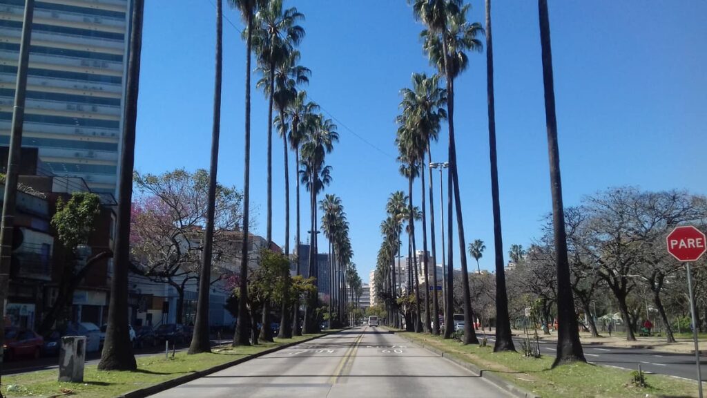 Guia de bairro: conheça a Cidade Baixa, em Porto Alegre - Portal Loft