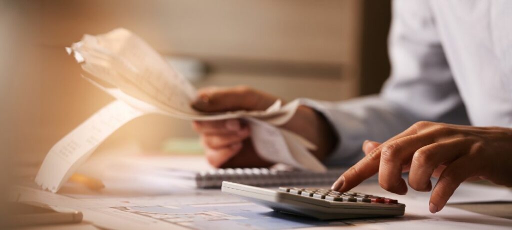 Imóveis lindeiros: o que são, e vantagens e desvantagens