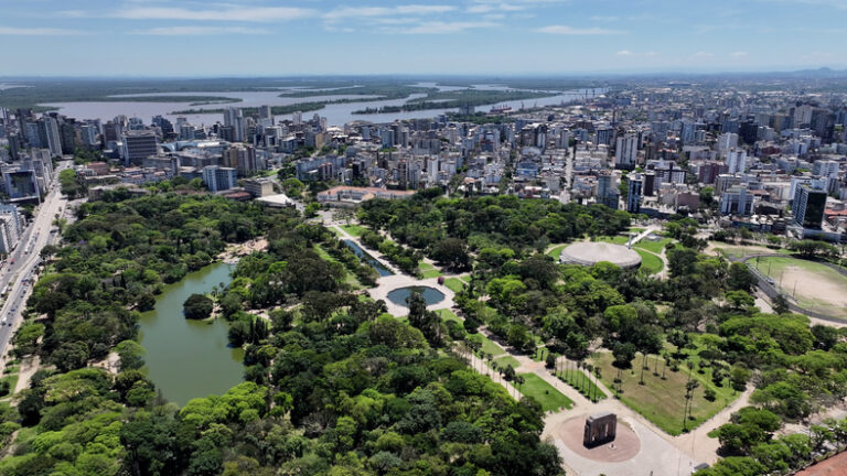 Imóveis lindeiros: o que são, e vantagens e desvantagens